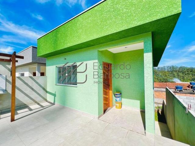 Casa à Venda em Mairiporã/SP