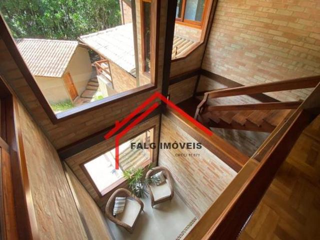 Casa à venda em Mairiporã SP, bairro Roseira: 3 quartos, 1 suíte, 2 salas, 8 vagas de garagem, 372m²