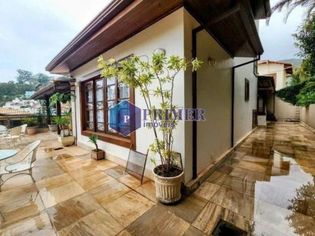Casa à venda em Mangabeiras