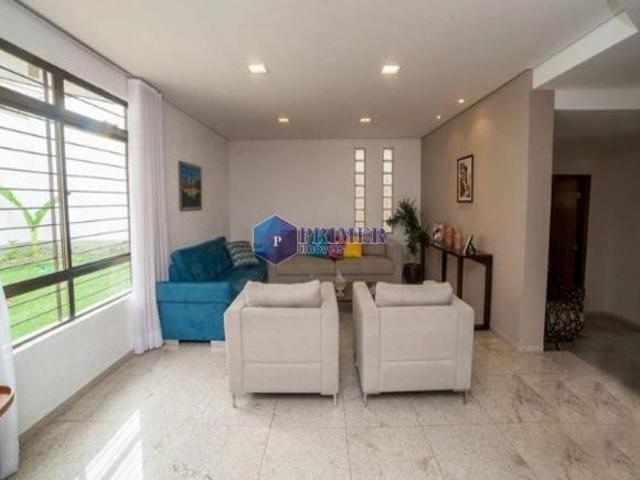 Casa à venda em Mangabeiras