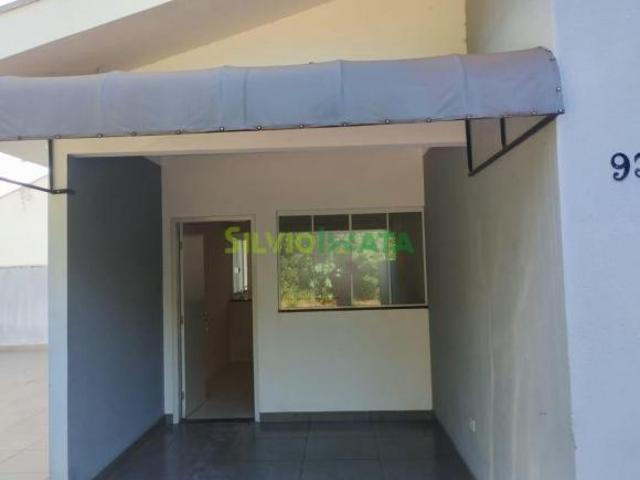 Casa à Venda em Mandaguaçu PR | 2 Quartos Garagem para 2 Carros