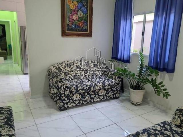 Casa à Venda em Maracanã, Praia Grande SP