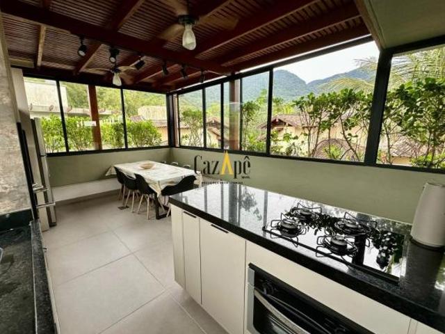 Casa à Venda em Maresias Litoral Norte de SP