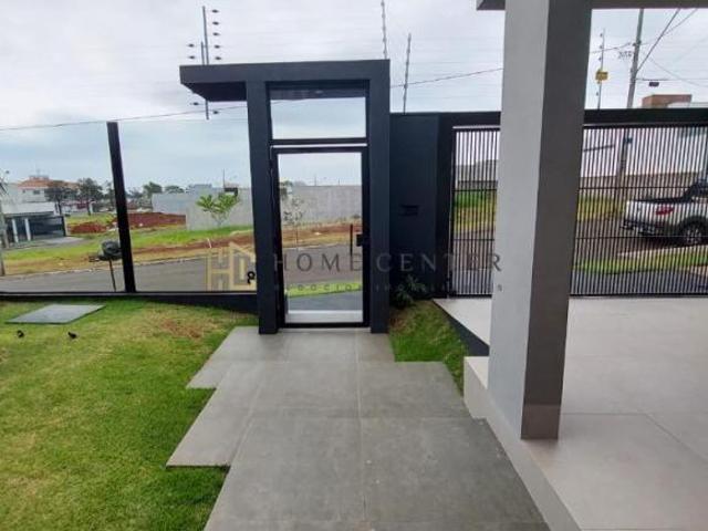 Casa à venda em Maringá, Bom Jardim, com 3 suítes, com 165 m²