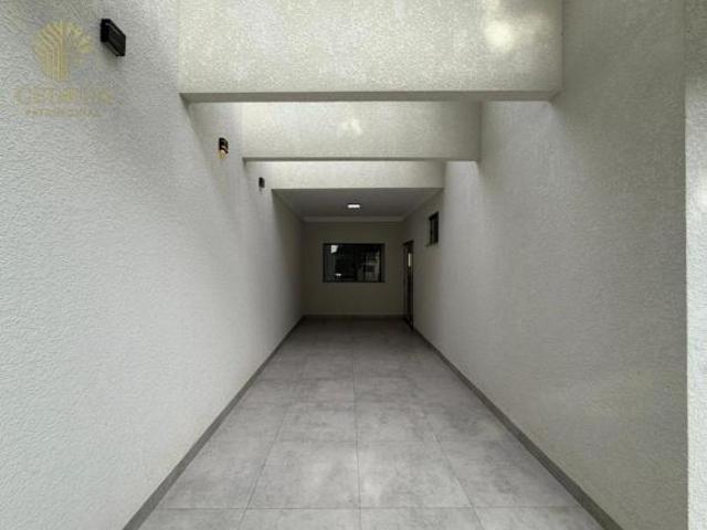 Casa à venda em Maringá, Parque Hortência, com 3 quartos, 81 m², com suíte