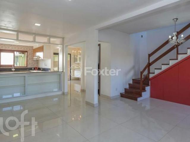 Casa à venda em Mário Quintana com 368 m², 3 quartos, 1 suíte, 3 vagas