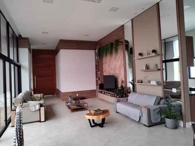 Casa à venda em Medeiros