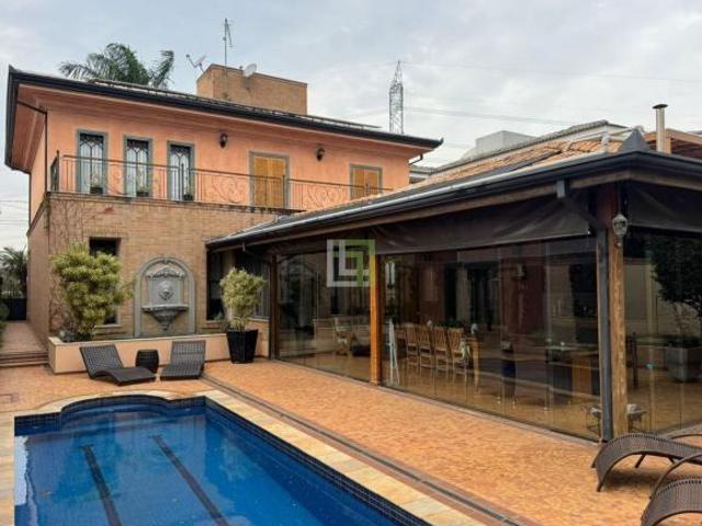 Casa à venda em Medeiros