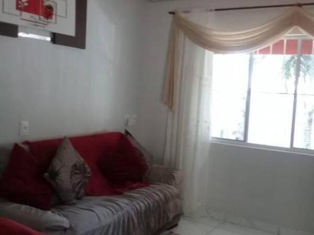 Casa à venda em Medeiros