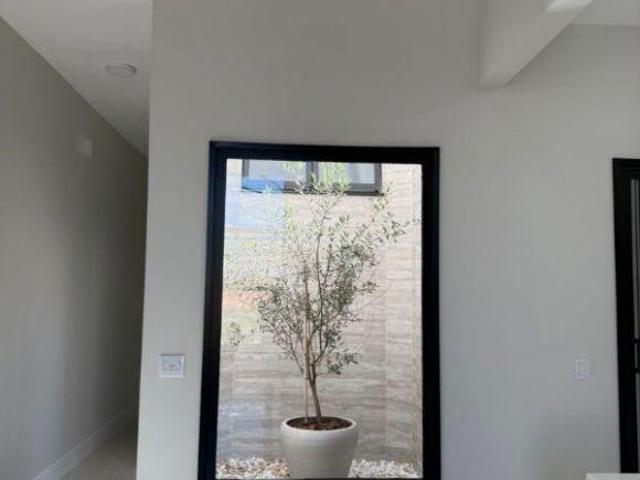 Casa à venda em Medeiros