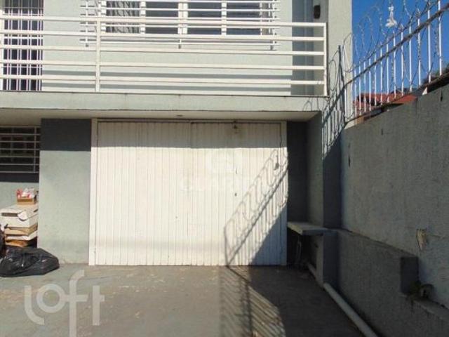 Casa à venda em Medianeira com 300 m², 4 quartos