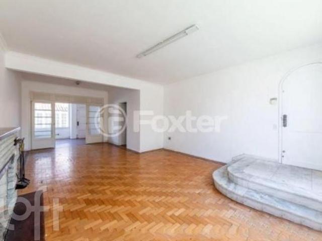 Casa à venda em Menino Deus com 286 m², 3 quartos, 1 suíte, 3 vagas