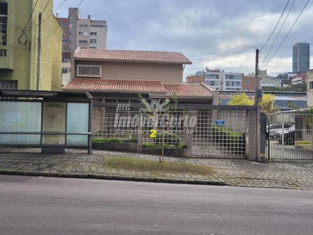 Casa à venda em Mercês