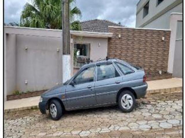 Casa à venda em Muzambinho