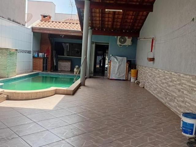 Casa à Venda em Nova Carioba, Americana: 2 Dorms por R$380mil