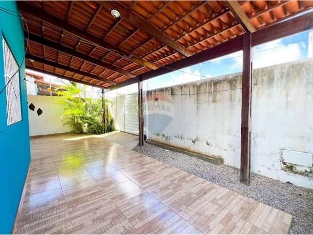 Casa a venda em Nova Parnamirim com 3/4, preço de Oportunidade!