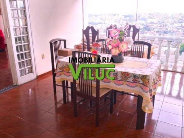 Casa à venda em Novo Glória