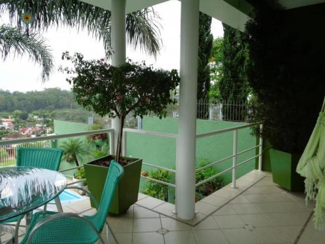 Casa à venda em Novo Hamburgo Primavera, com churrasqueira e terraço