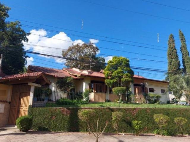 Casa à venda em Novo Hamburgo, Rondonia, com piscina privativa e closet