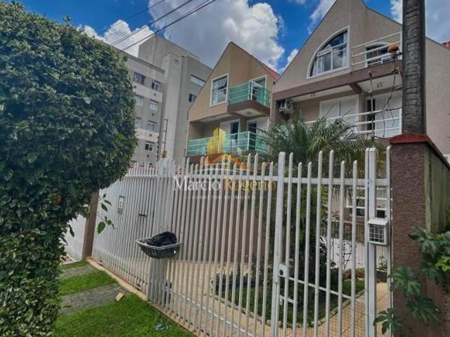 Casa à venda em Novo Mundo