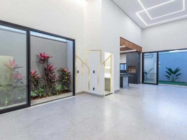 Casa à venda em Novo Mundo