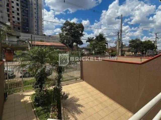Casa à Venda em Novo Mundo, Curitiba | 3 Quartos, 240m², R$1.250.000