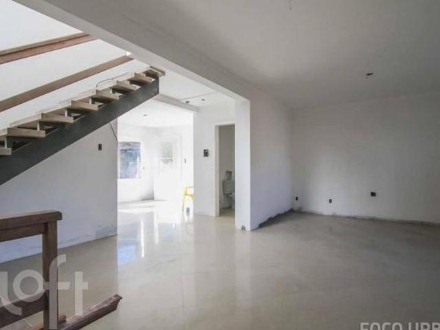 Casa à venda em Nonoai com 500 m², 6 quartos, 2 suítes, 6 vagas