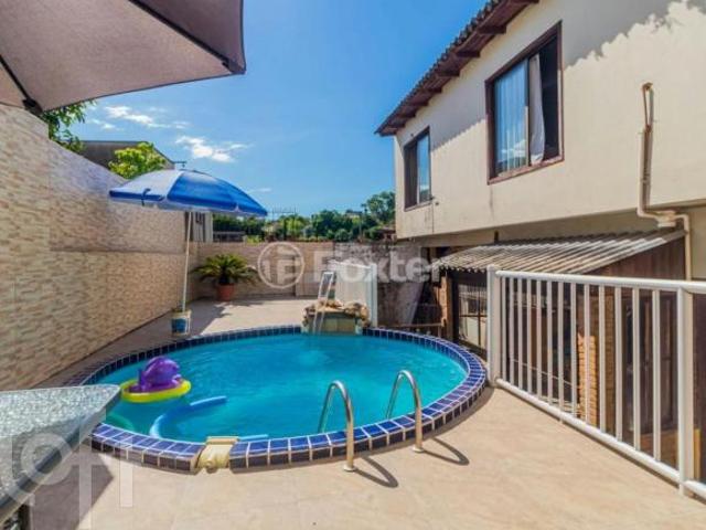 Casa à venda em Nonoai com 193 m², 4 quartos, 1 suíte, 3 vagas