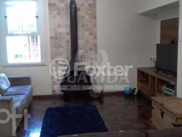 Casa à venda em Nonoai com 290 m², 4 quartos, 1 suíte, 1 vaga