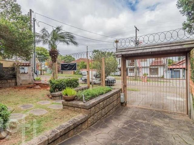 Casa à venda em Nonoai com 315 m², 3 quartos, 4 vagas