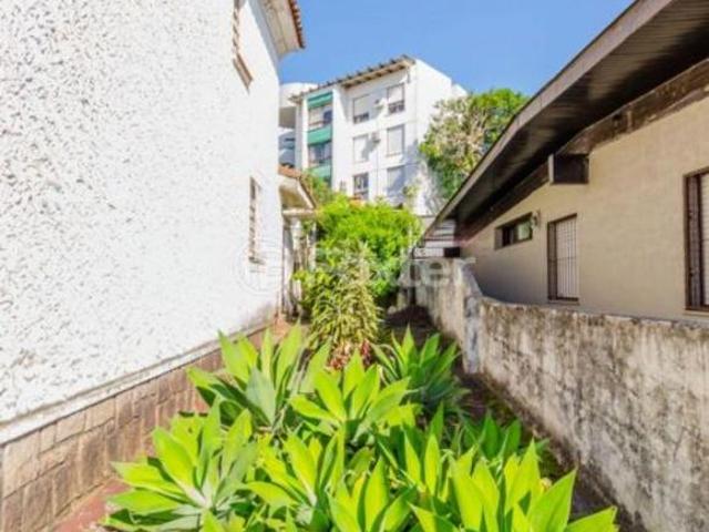 Casa à venda em Nonoai com 319 m², 3 quartos, 1 vaga