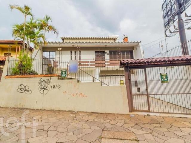 Casa à venda em Nonoai com 358 m², 5 quartos, 5 suítes, 4 vagas