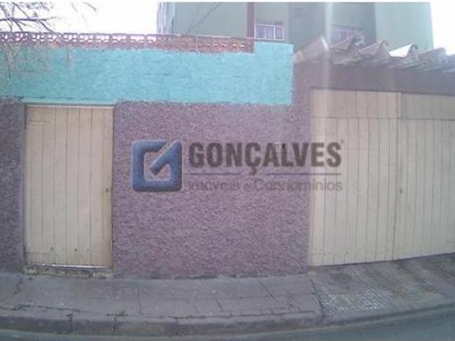 Casa à venda em São Bernardo do Campo Alves Dias, 133 m², 4 vagas