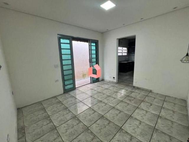 Casa à venda em São Bernardo do Campo Bairro Assunção • 2 dorm • 2 vagas