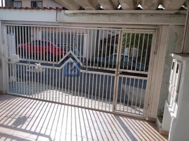 Casa à venda em São Bernardo do Campo Santa Terezinha – 1 dormitório, 3 vagas, terreno de 137 m²