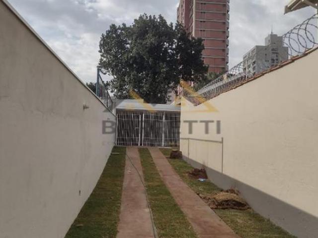 Casa à venda em São Dimas