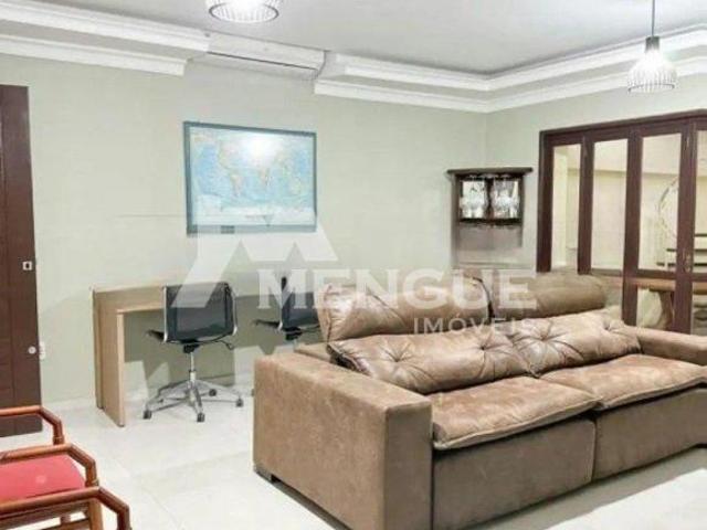 Casa à venda em São João