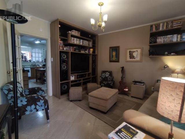 Casa à venda em São João