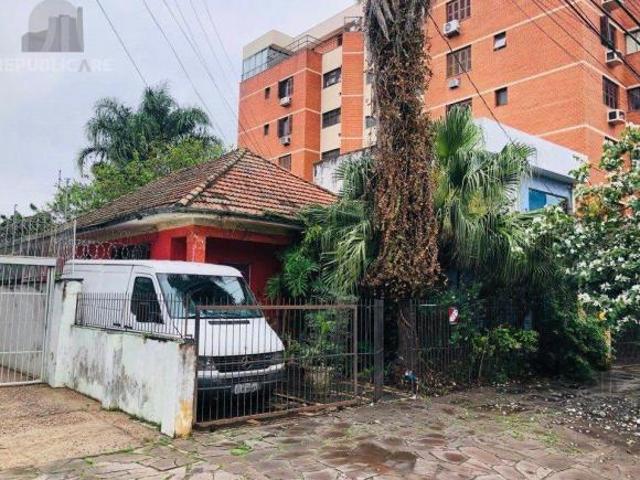 Casa à venda em São João