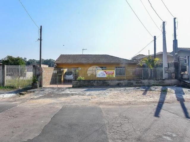 Casa à venda em São João