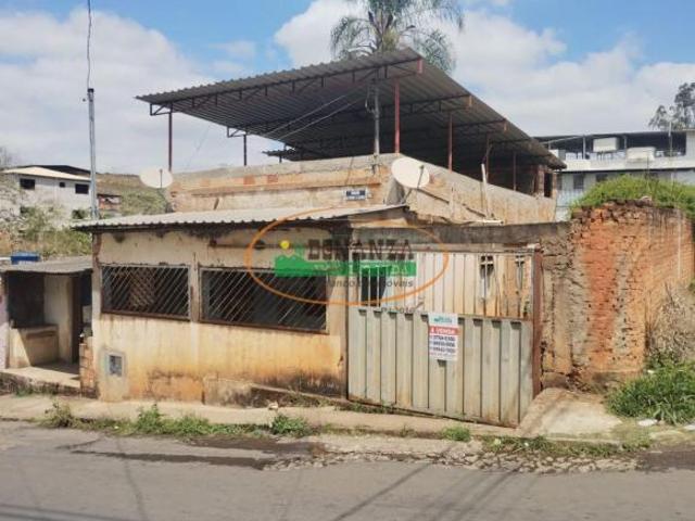 Casa à venda em São João