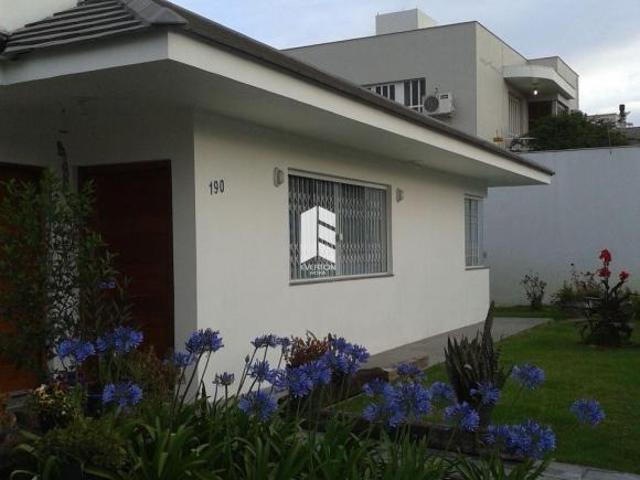 Casa à venda em São José