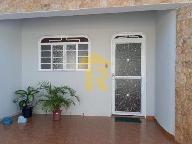Casa à venda em São José do Rio Preto SP, bairro Eldorado: 3 quartos, 1 sala, 2 banheiros, 2 vagas