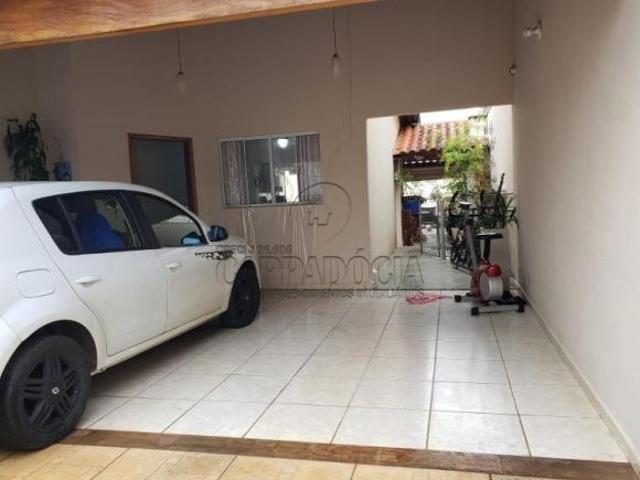Casa à venda em São José do Rio Preto SP, Parque das Amoras II: 2 quartos, 1 suíte, 2 salas, 2 banhe