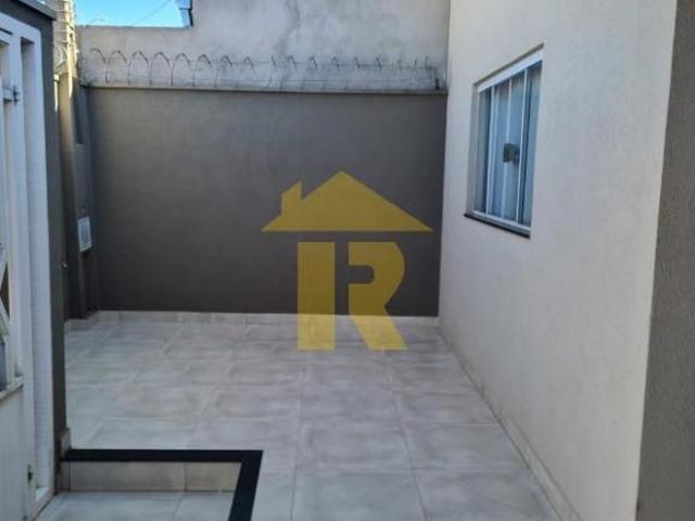 Casa à Venda em São José do Rio Preto SP, 3 Quartos, 1 Suíte, 2 Salas, 3 Banheiros, 4 Vagas de Garag