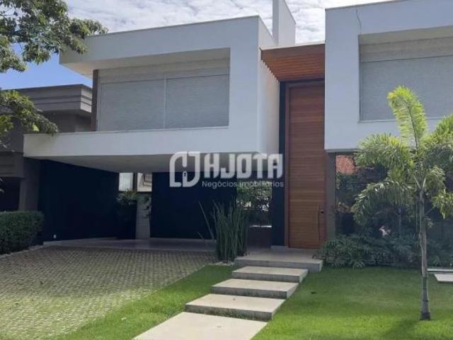 Casa no Harmonia Residence com 4 suítes e piscina