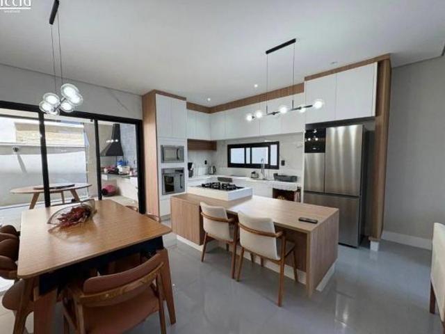 Casa à venda em São José dos Campos