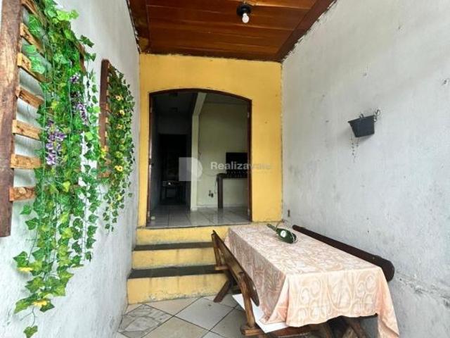 Casa à venda em São José dos Campos, Centro, com 3 quartos, com 107 m²