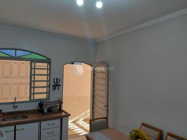Casa à venda em São José dos Campos, Jardim São Judas Tadeu, com 2 quartos, com 139 m²