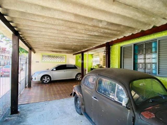 Casa à venda em São José dos Campos, Jardim Satélite, com 3 quartos, com 130 m²